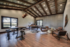 INTERIORS GALLERY - Nomadic Shack